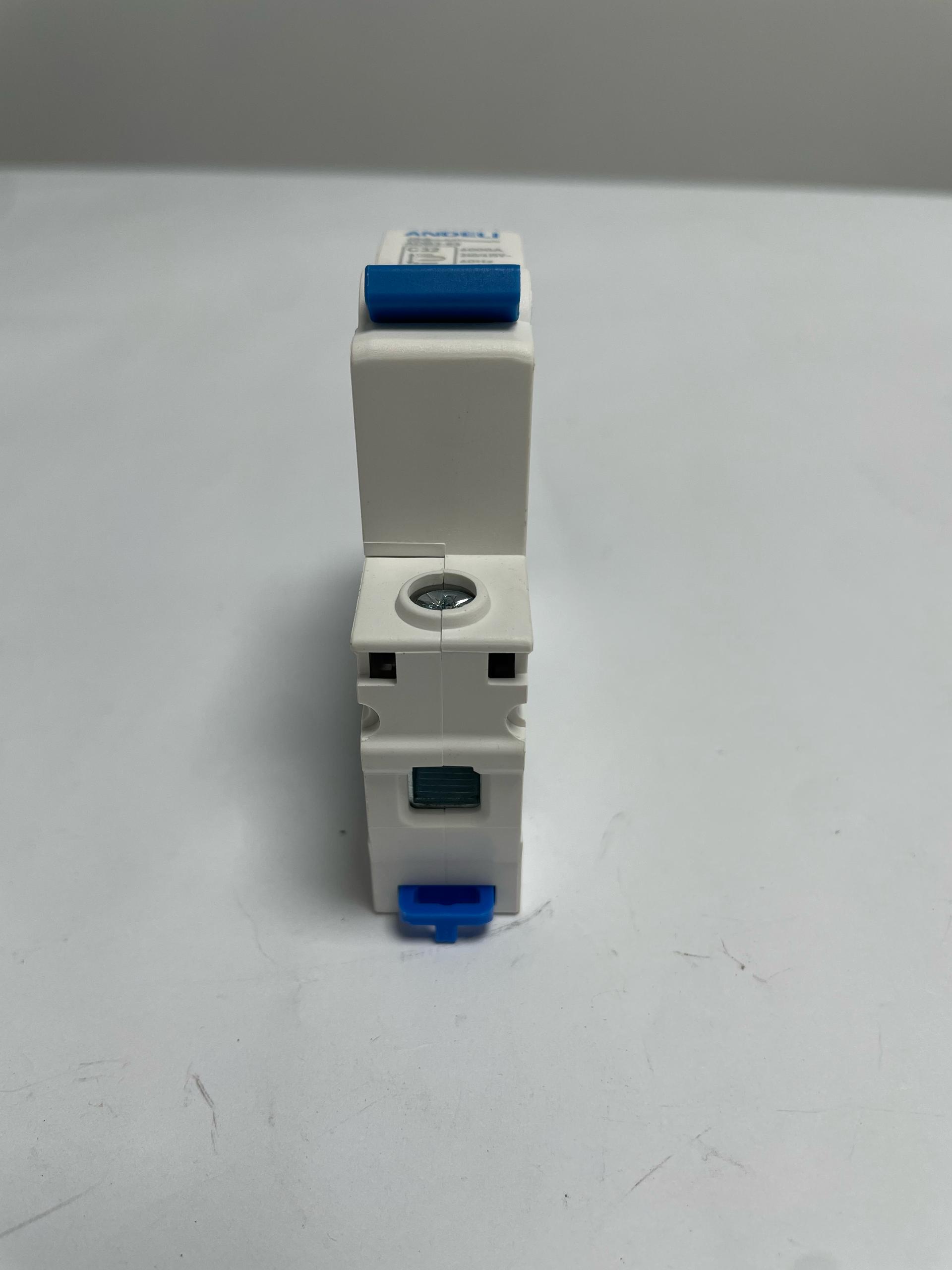 Breaker Termomagnético 1X32amp, Andeli (cod.2491) - Todoelectrico Valencia